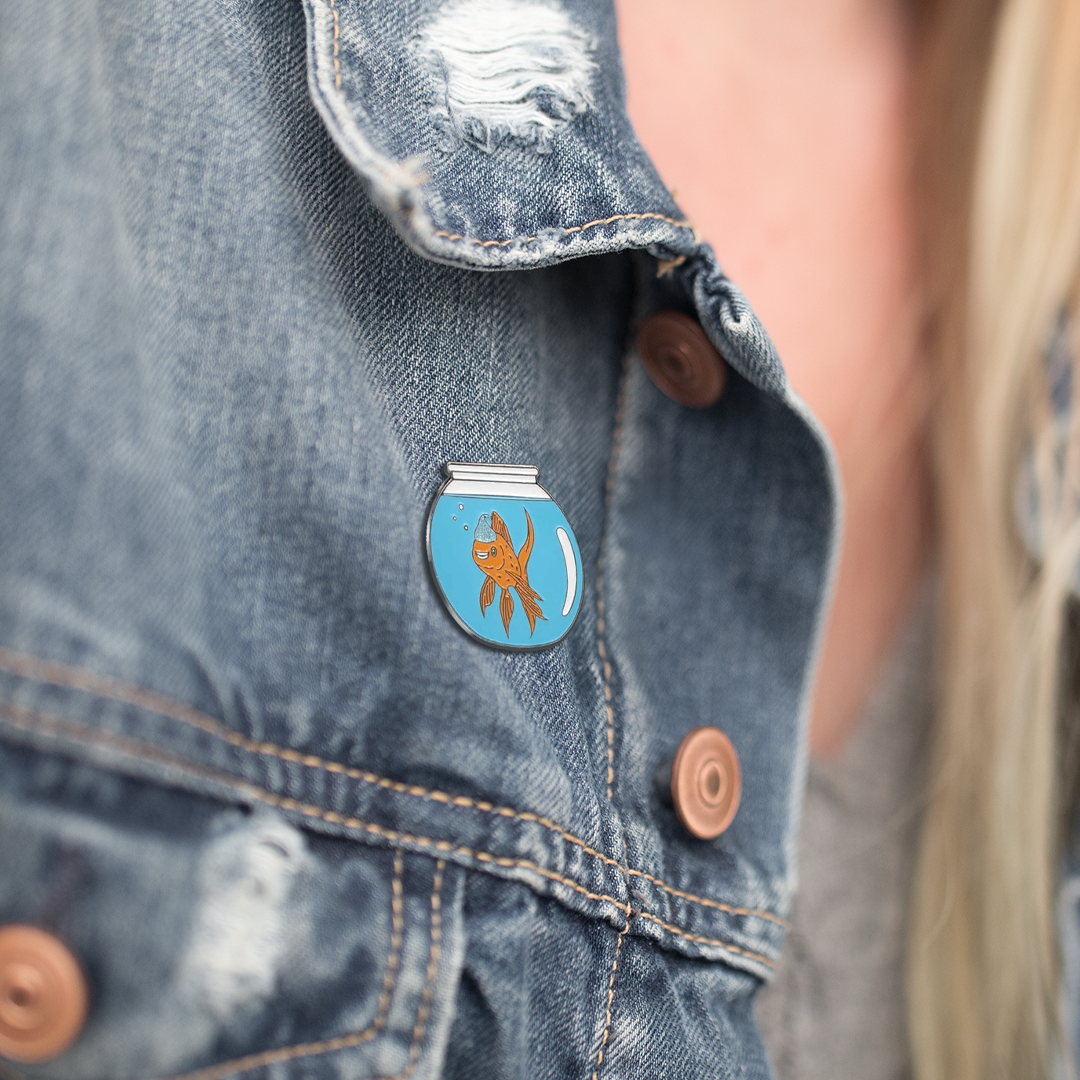 Hecklefish Pin – The Why Files